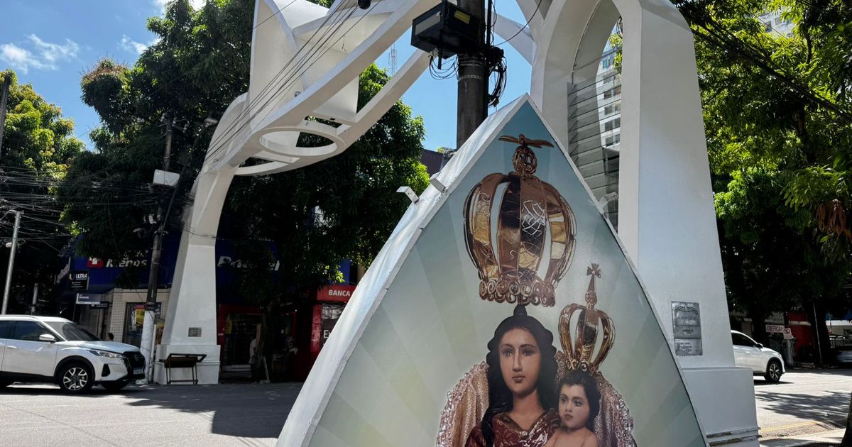 Após reforma, arcos de Nazaré são recolocados próximo à praça Santuário ...